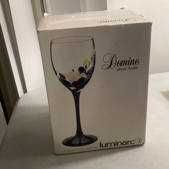 Luminarc | Dining | Luminarc Set Of 4 Wine Glasses 8 Oz Domino Open Box ...
